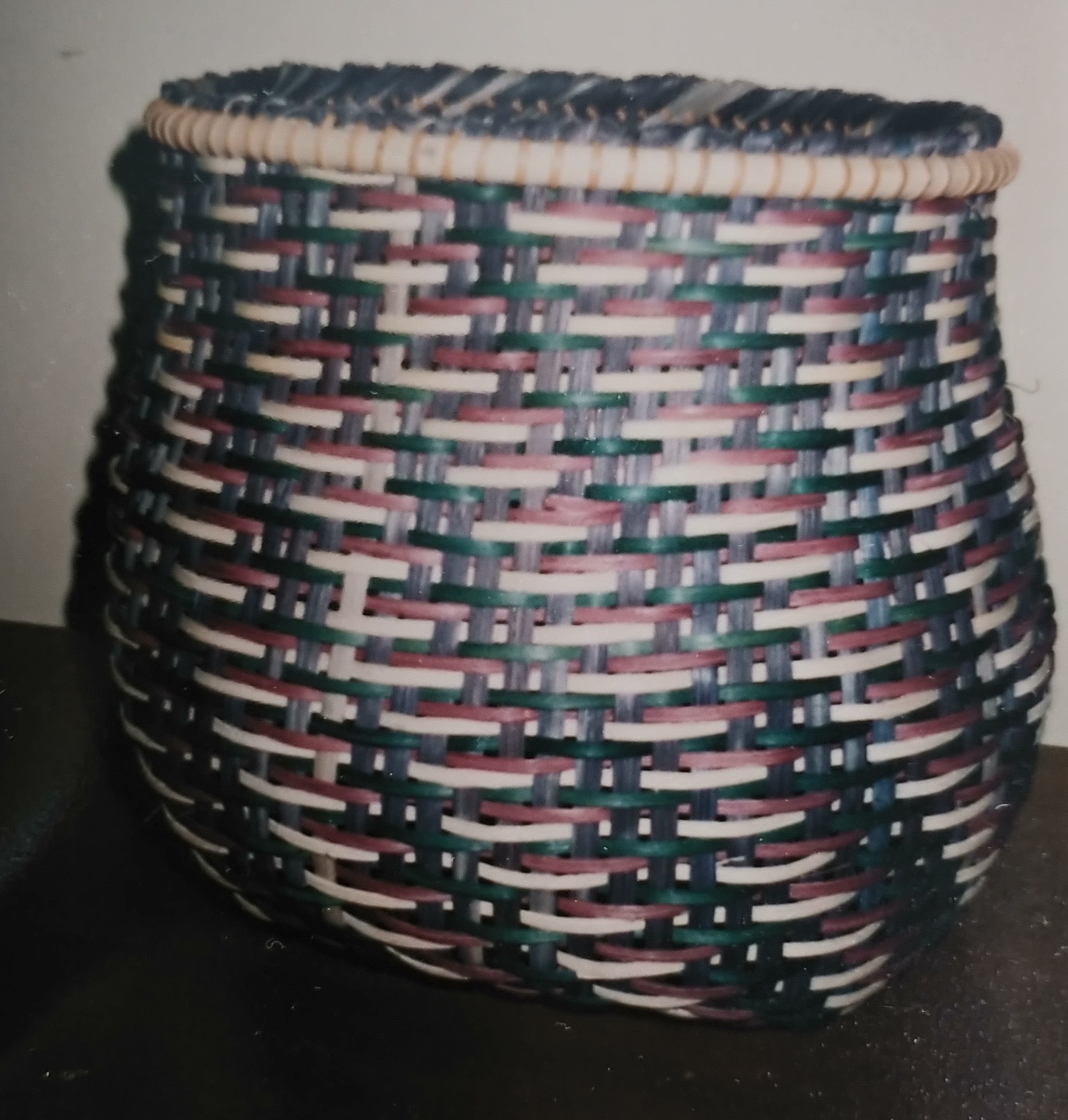 The Country Seat: Pattern - Triple Swirl Basket by Moore